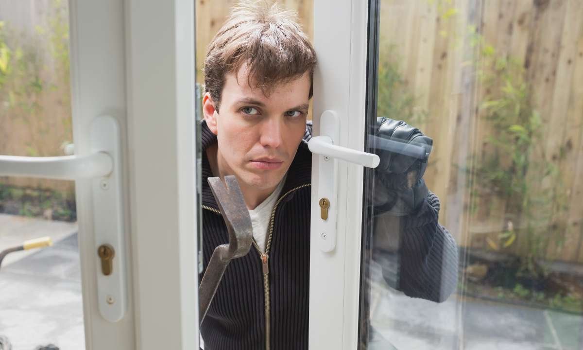Dreams About Someone Breaking In (9 Alarming Messages Explained)