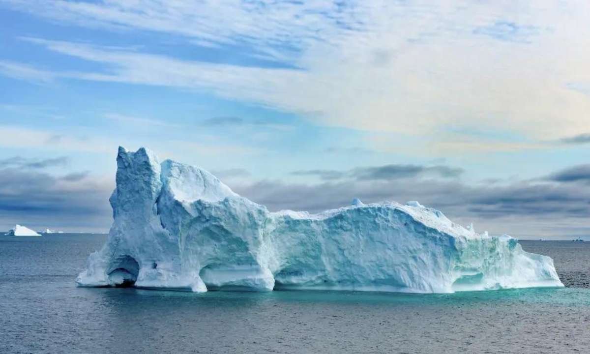 Dreaming About Ice (9 Powerful Signs You Shouldn’t Ignore)